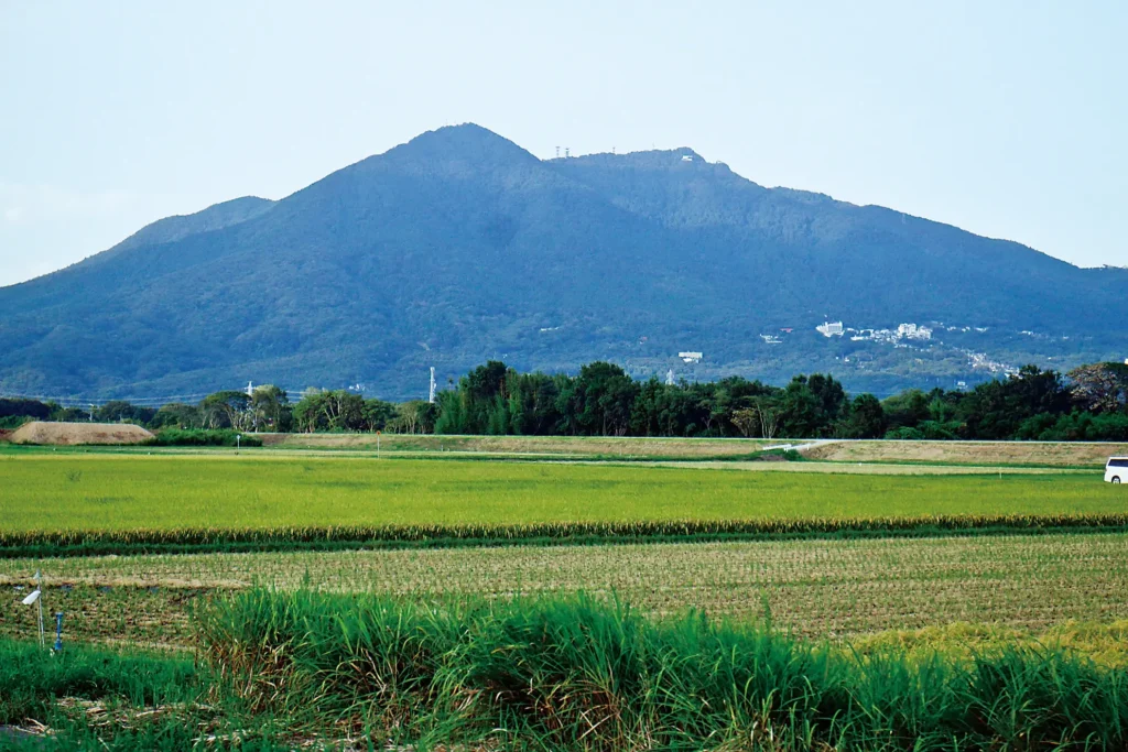 筑波山を日帰り登山で満喫！初心者も安心の御幸ヶ原コースで絶景を楽しむ | 山と高原地図Web